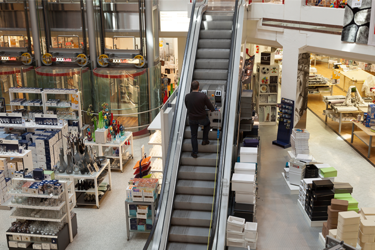 Kauppakeskussiivous | Kauppakeskuksen siivous – Siskon Siivous